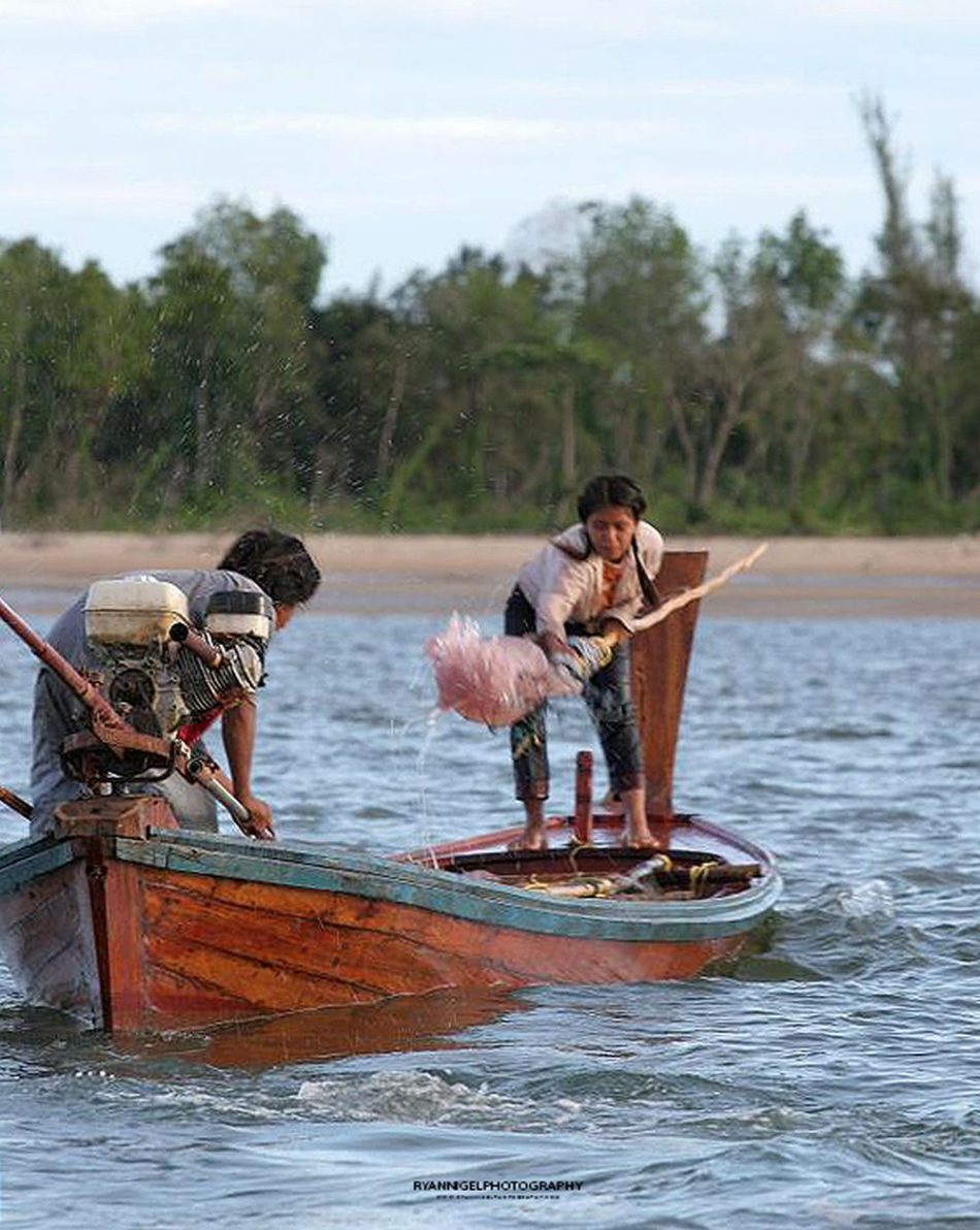 Jellyfish Fishing – ryannigelphotography.com